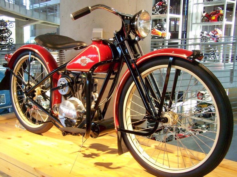 Travis Scott – Simplex | Bike-urious