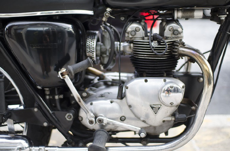 Triumph Bonneville – 4 | Bike-urious