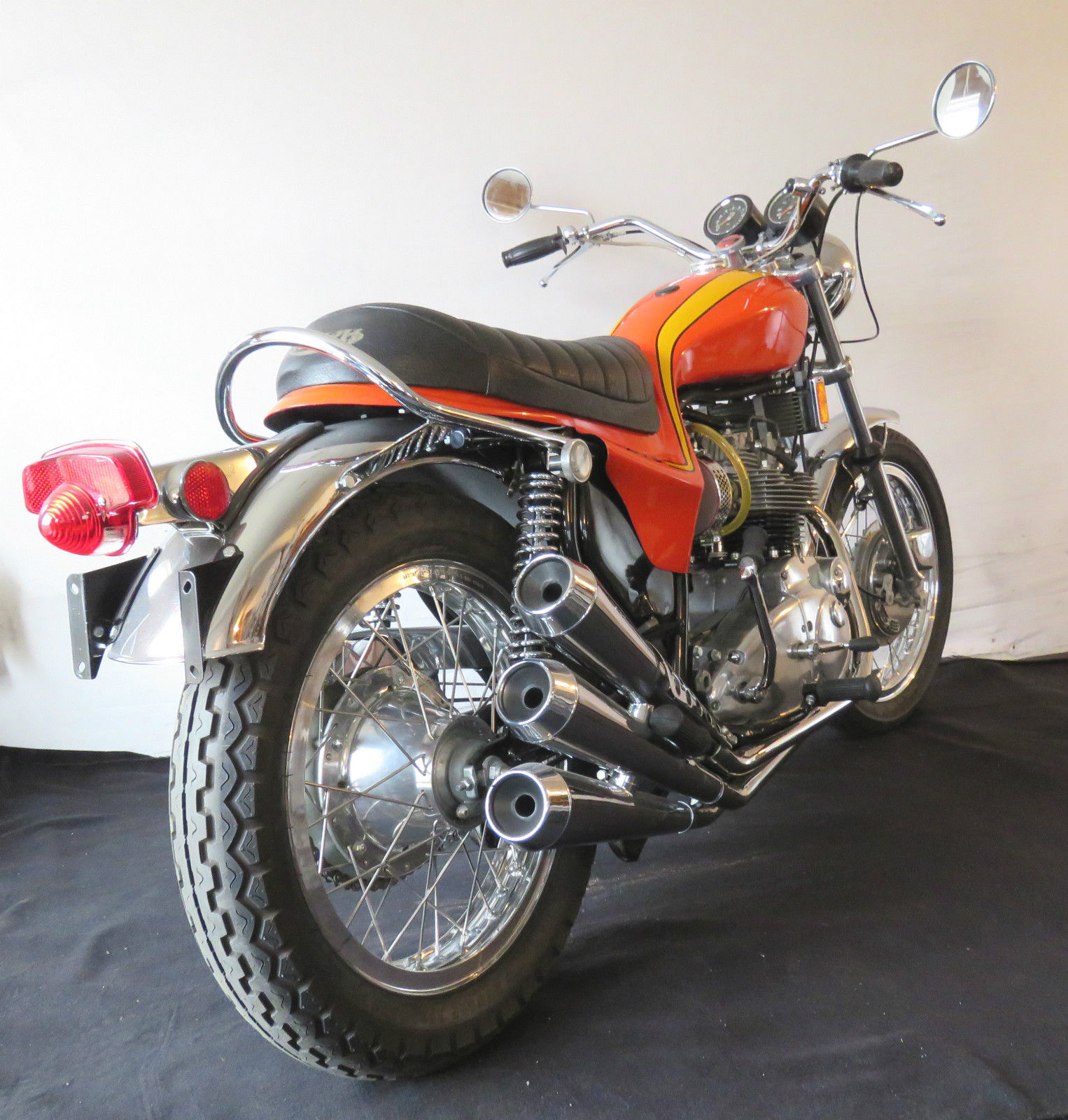 Triumph Hurricane – Rear Right | Bike-urious
