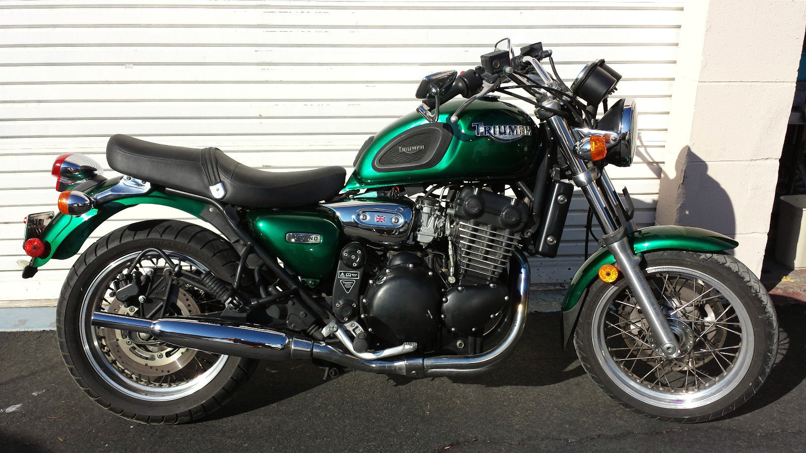 Triumph Legend TT – Right Side | Bike-urious