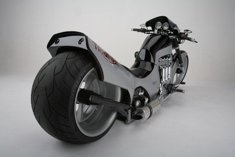 Triumph Rocket III Custom – Rear Right | Bike-urious