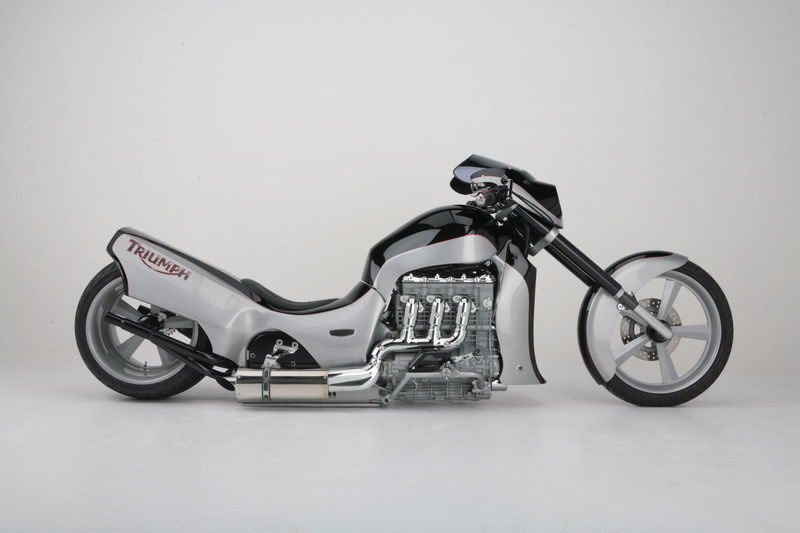 Triumph Rocket III Custom – Right Side | Bike-urious