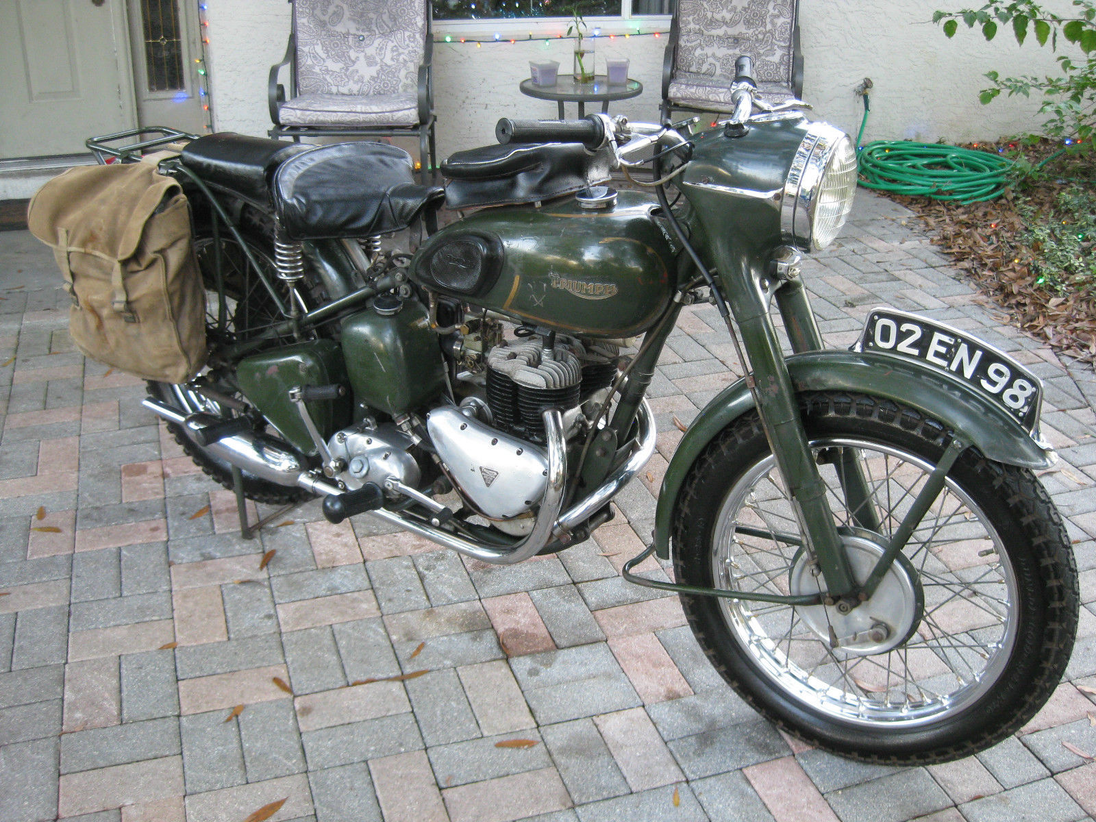 Triumph TRW – Front Right | Bike-urious