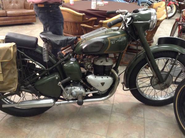 Triumph TRW – Right Side | Bike-urious