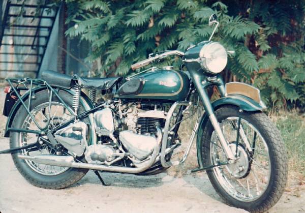 Triumph TRW – Right Side | Bike-urious