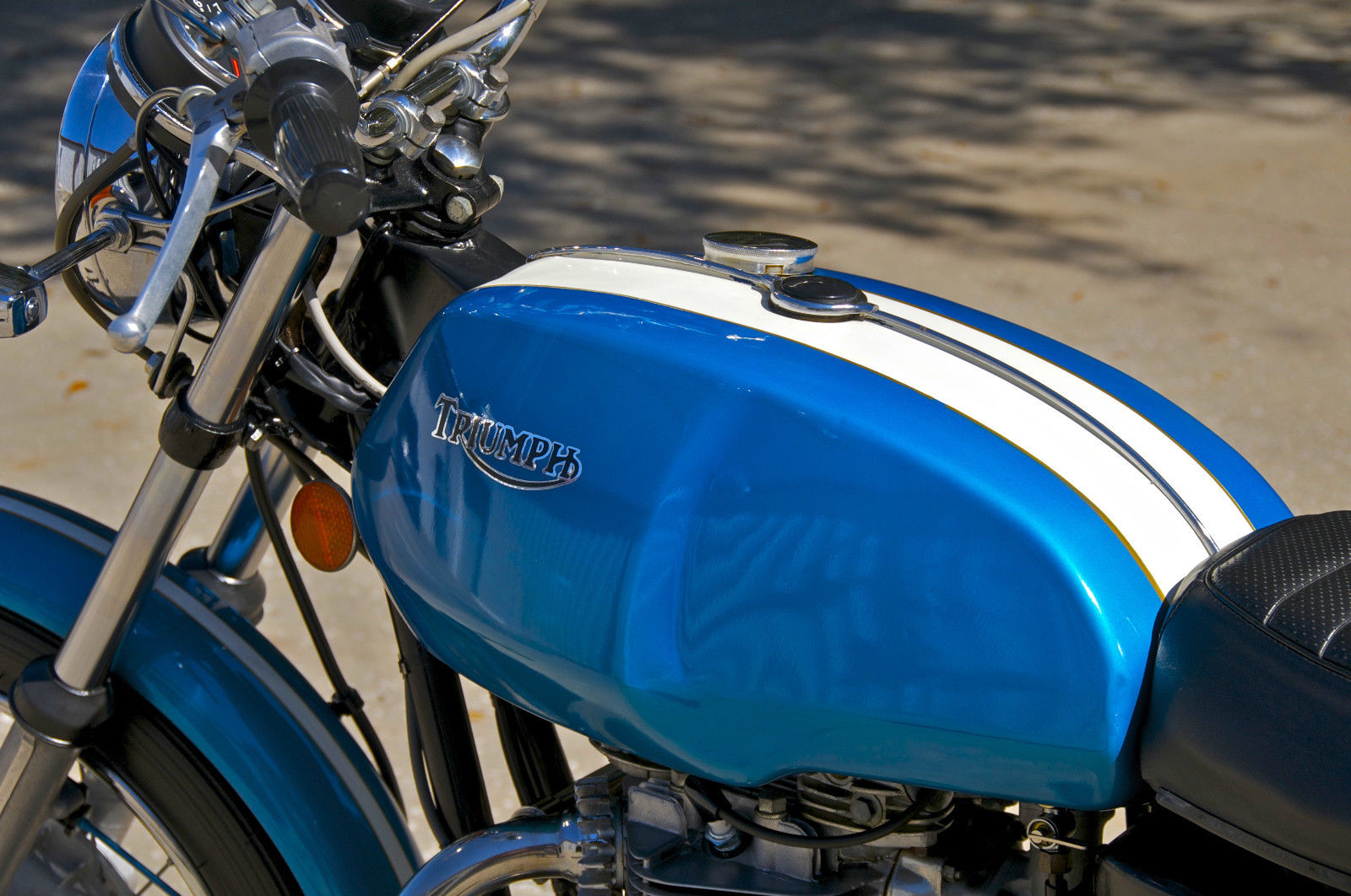 Triumph Tiger – Tank | Bike-urious