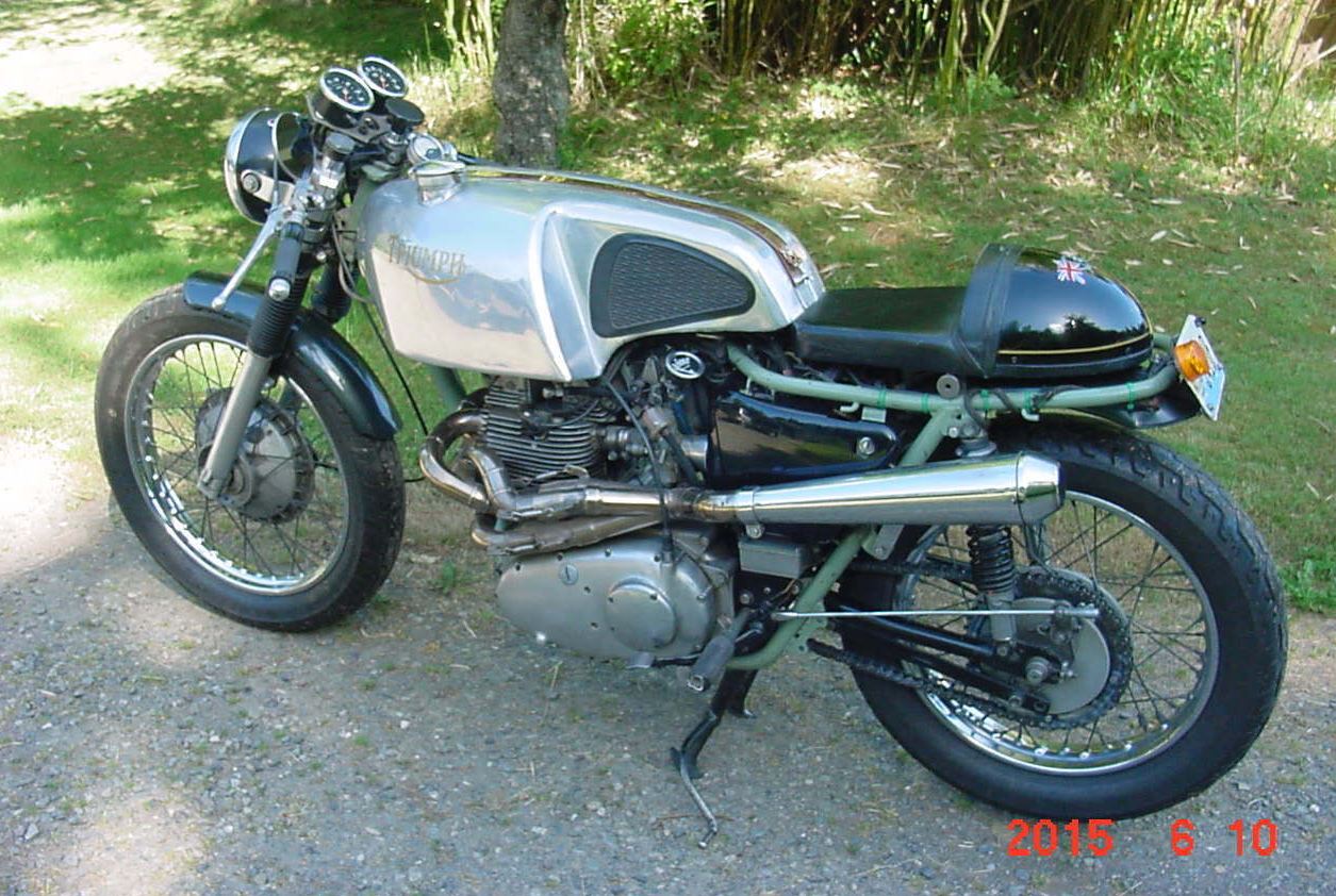 Triumph Trident T150V Cafe Racer – Rear Left | Bike-urious