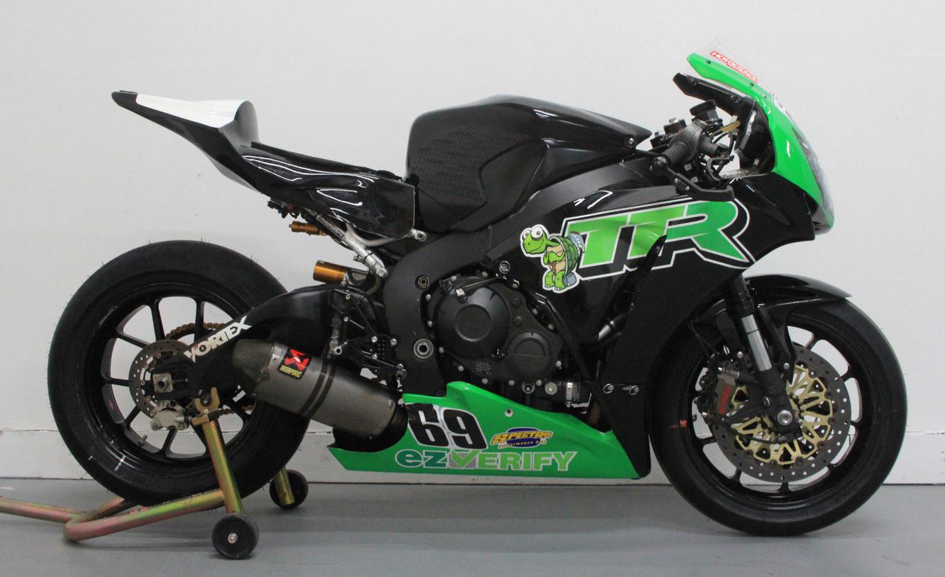 Turbo Turtle Racing – Right Side | Bike-urious