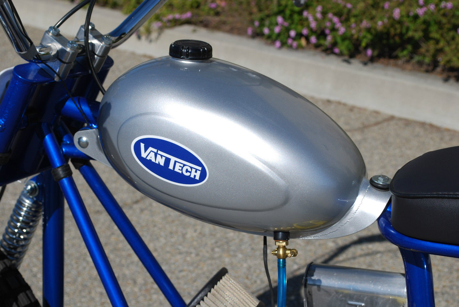 Van Tech Scrambler – Tank | Bike-urious