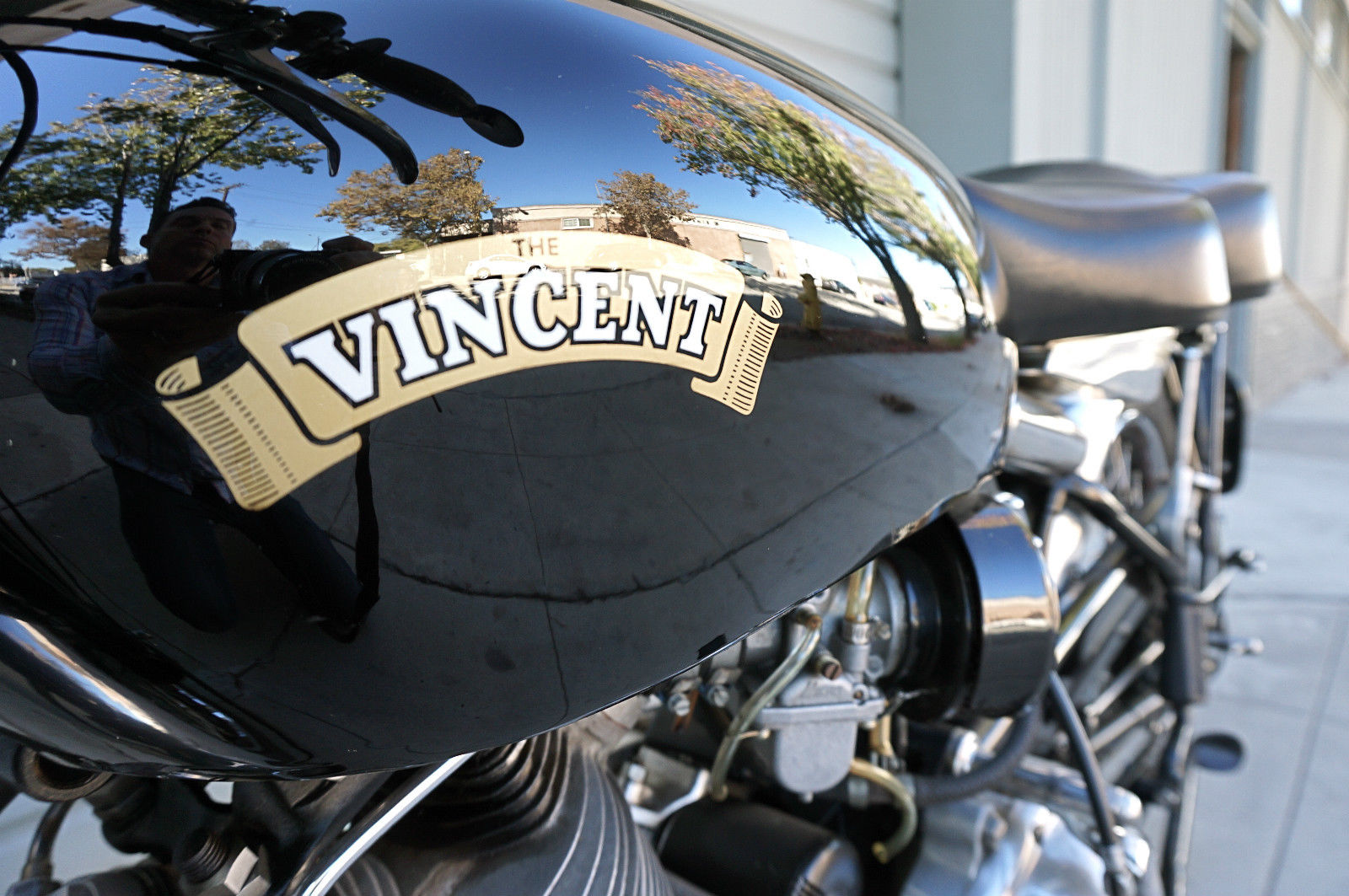 Vincent Comet – Tank | Bike-urious