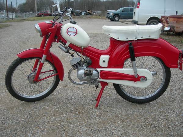 Wards Riverside Moped – Left Side | Bike-urious