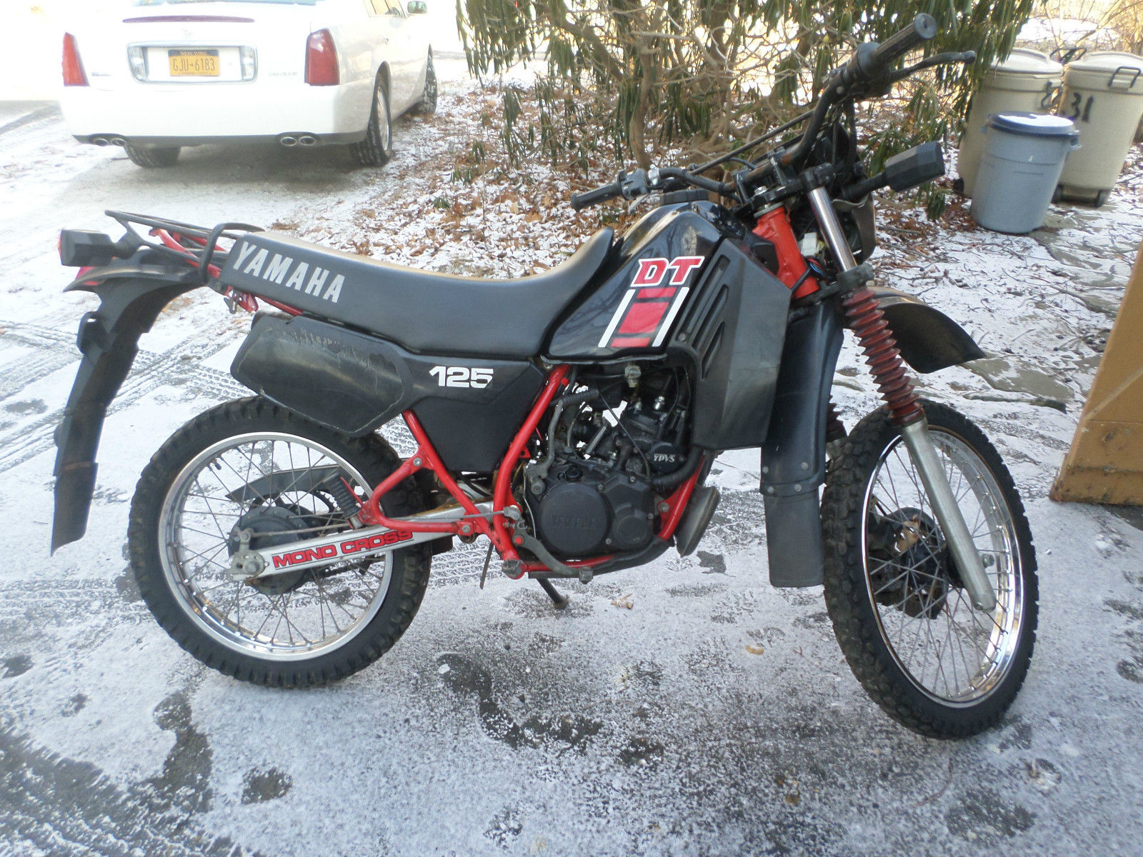 Yamaha DT125R – Right Side | Bike-urious