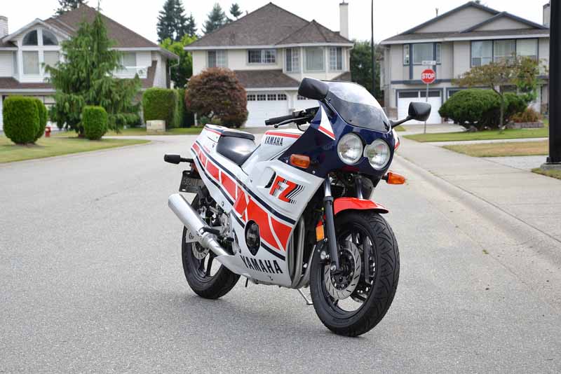 Yamaha FZ600 – Front | Bike-urious