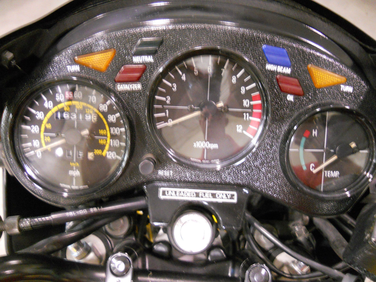 Yamaha RZ350 Kenny Roberts – Gauges | Bike-urious