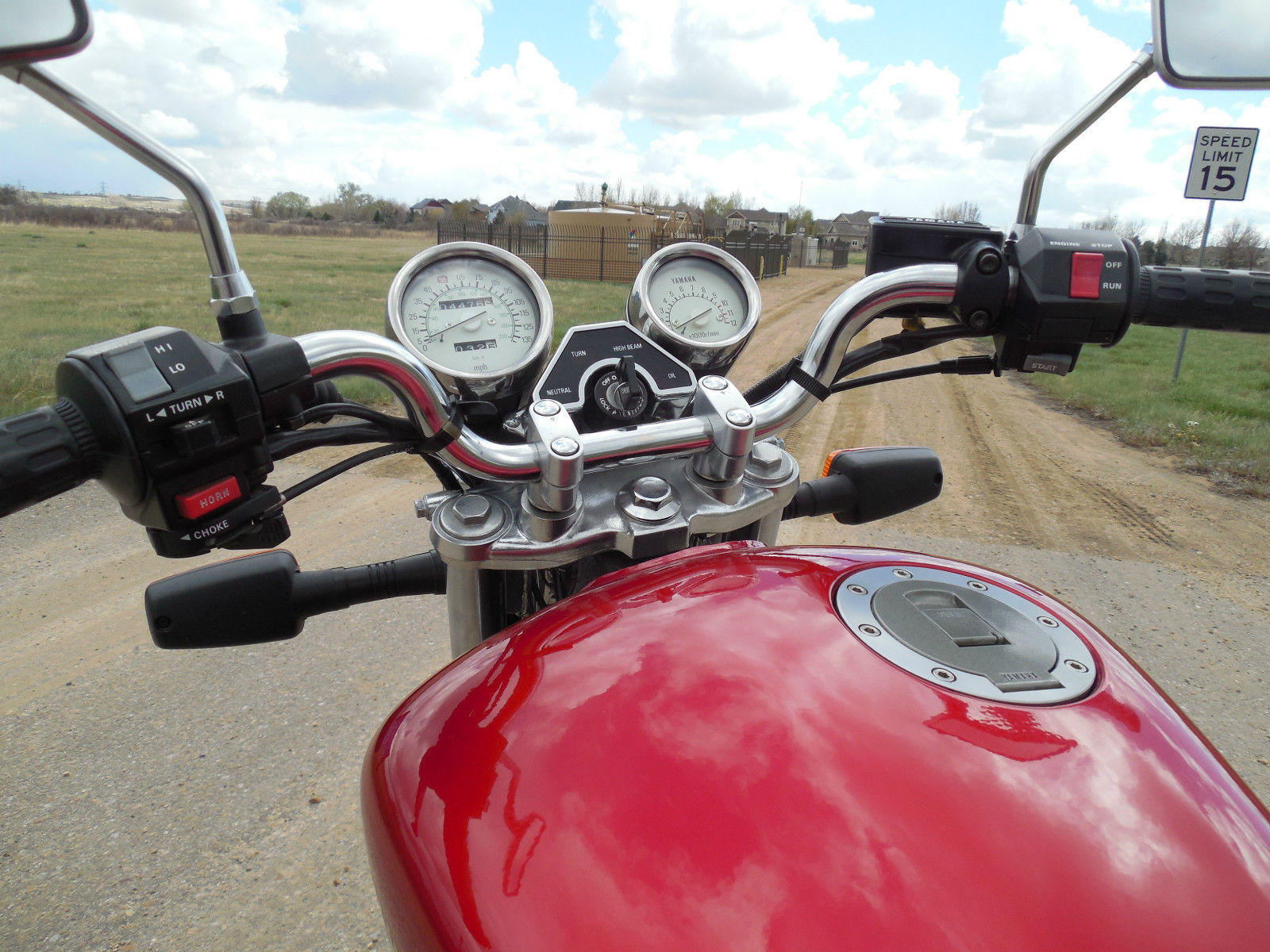 Yamaha Radian YX600 – Cockpit | Bike-urious