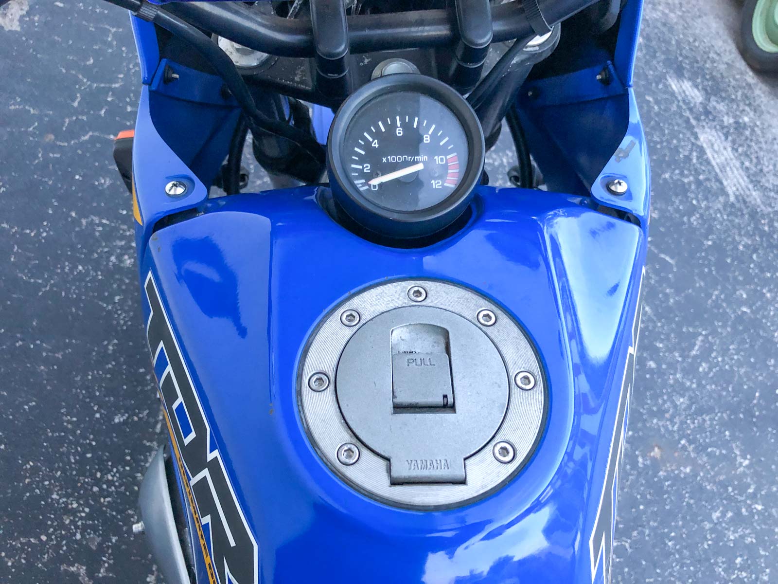 Yamaha TDR250 – Tach and Tank | Bike-urious