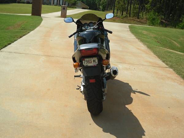 Yamaha YZF1000R – Rear | Bike-urious